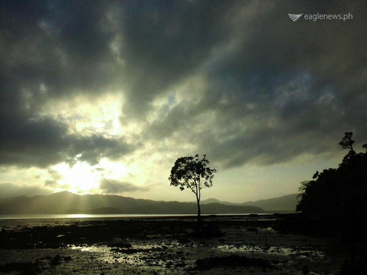 Soothing sunset in Pagdanan, North Palawan