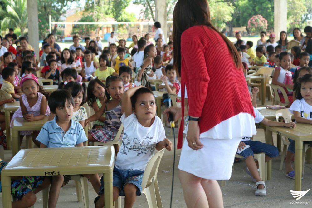 Story Telling at Feeding Program para mga bata isinagawa ng Iglesia Ni ...