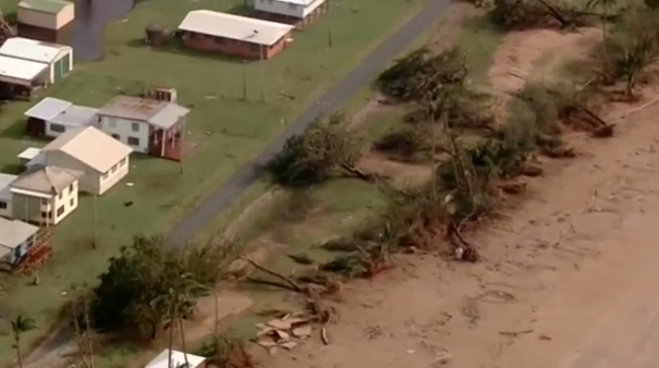 Australian PM surveys cyclone damage as floods threaten southeast ...