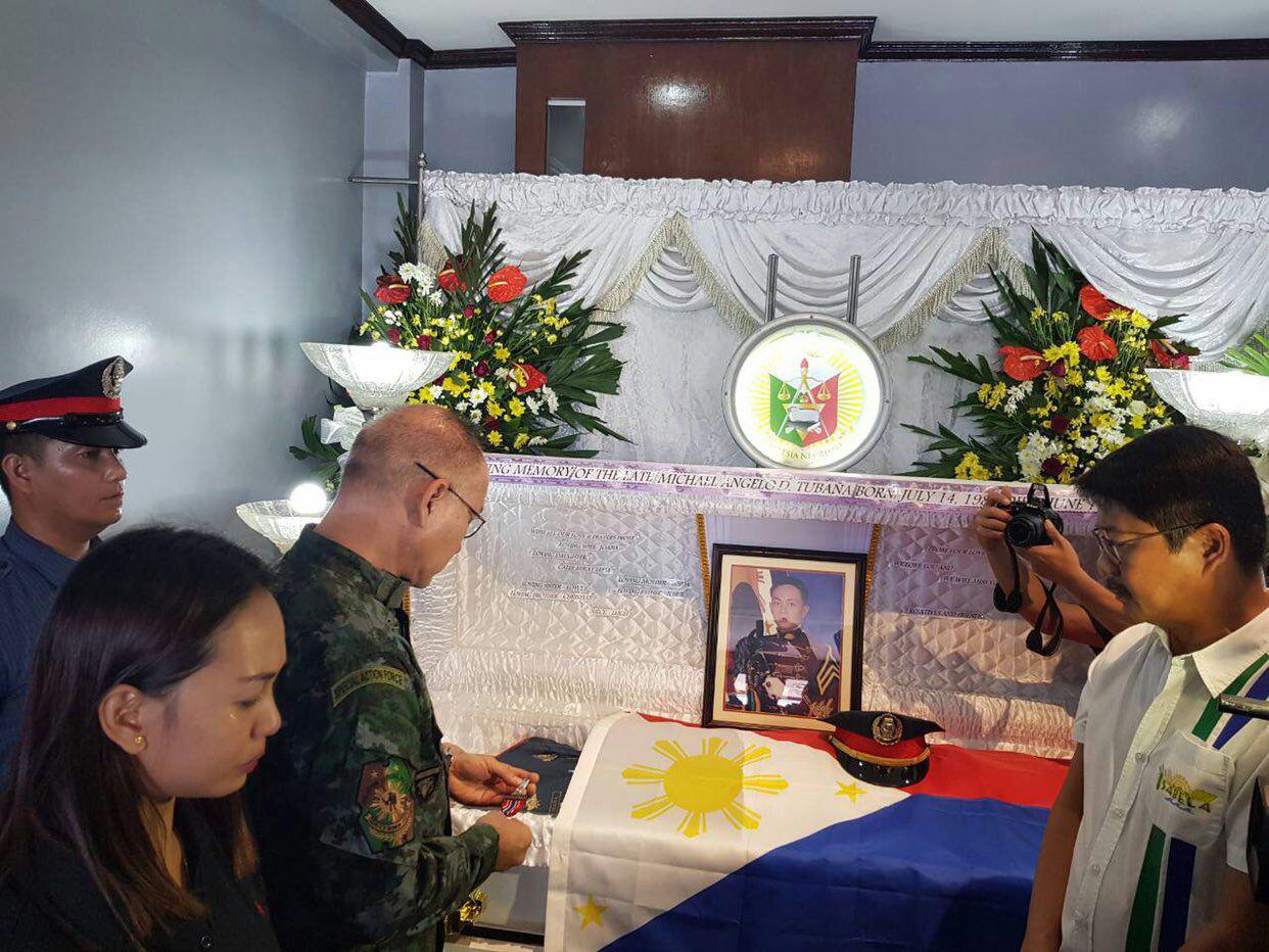 PNP gives posthumous award to Isabela town police chief killed in buy ...