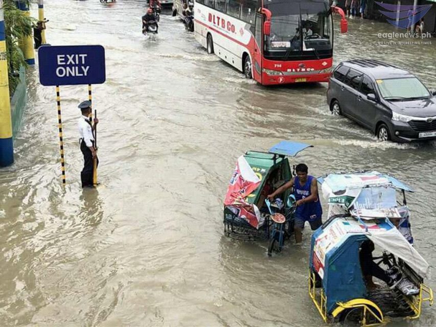 News in Photos: Heavy rains cause floods in Bacoor, Cavite