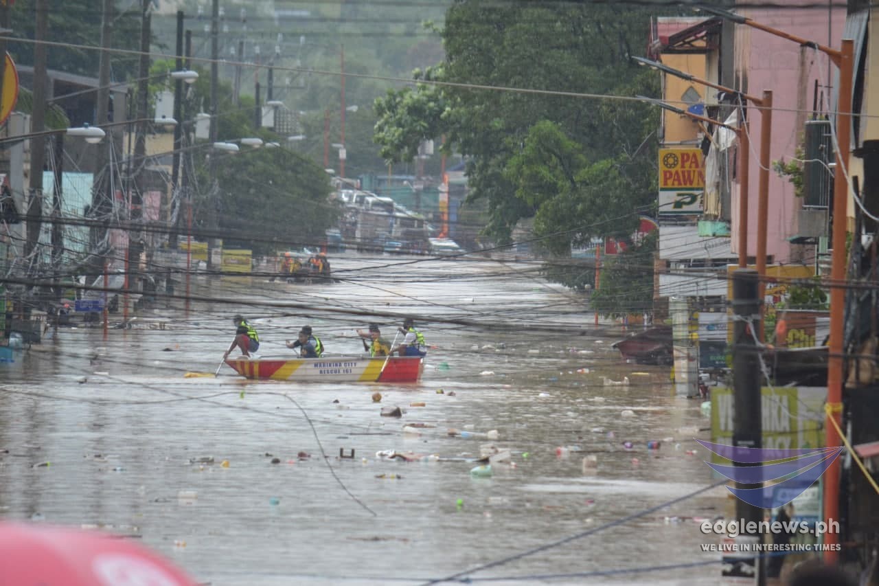 News in photos: Marikina submerged by Ondoy-high floods after rains ...