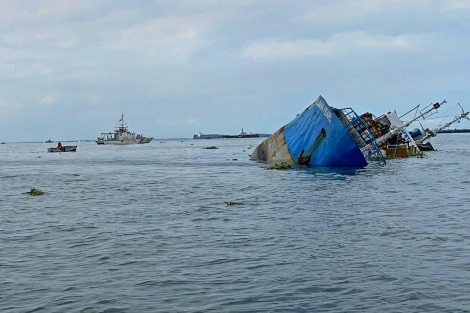 Two vessels collide off South Harbor Anchorage area in Manila