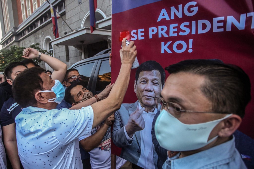 Pres. Duterte talks of his disappointment with Sara's VP run, says he ...