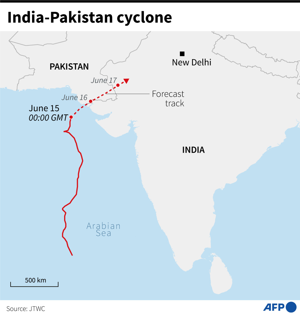 Gales lash India and Pakistan coast as cyclone approaches