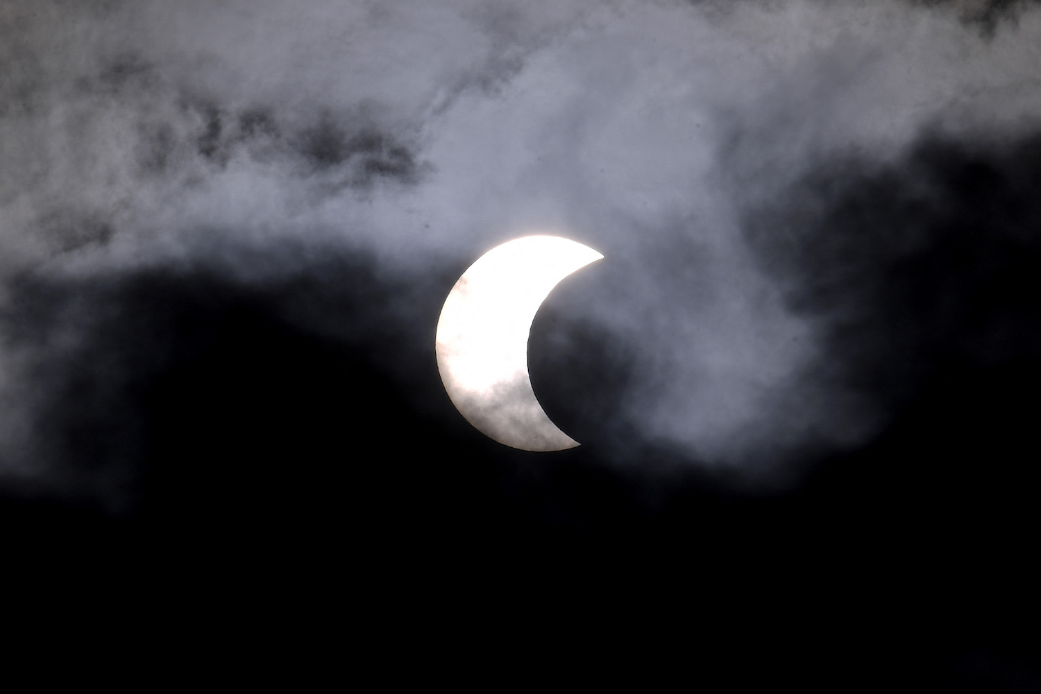 BRAZIL-ASTRONOMY-ANNULAR-ECLIPSE - Eagle News