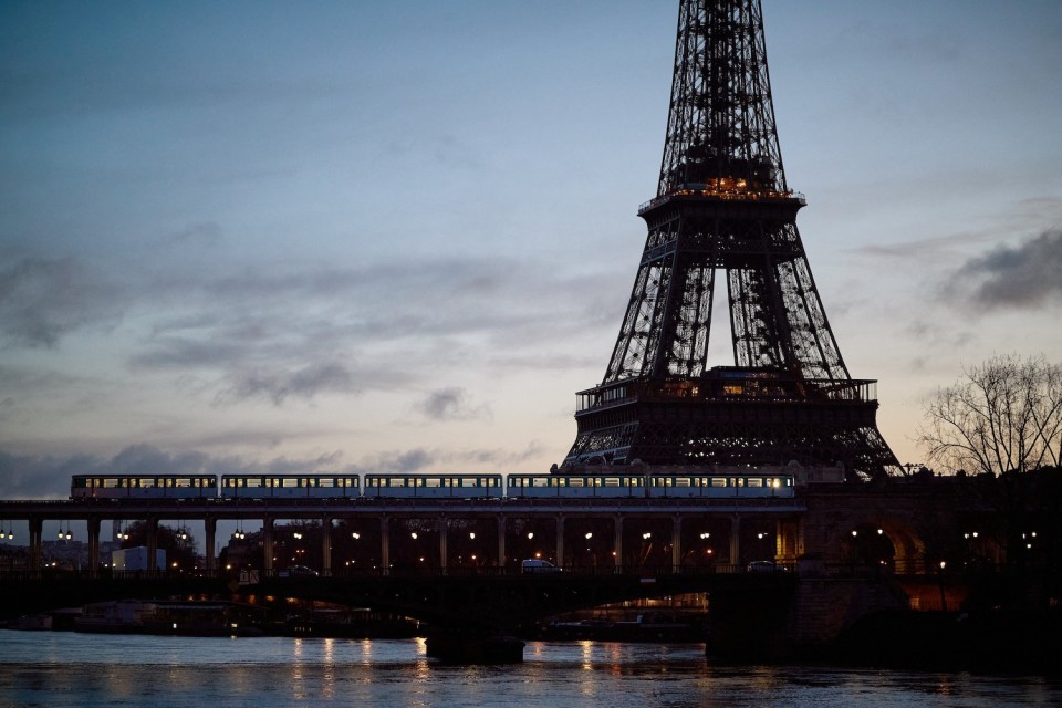Eiffel Tower to reopen Sunday as strike ends