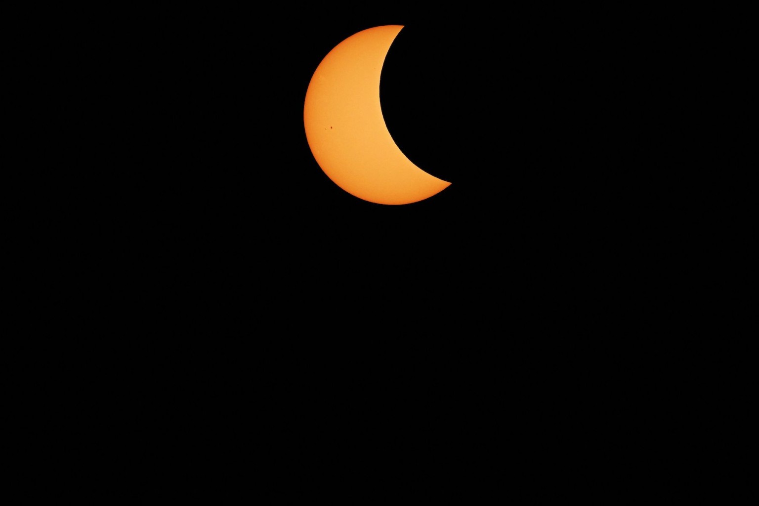 North America goes dark: captivating photos of the 2024 total solar eclipse