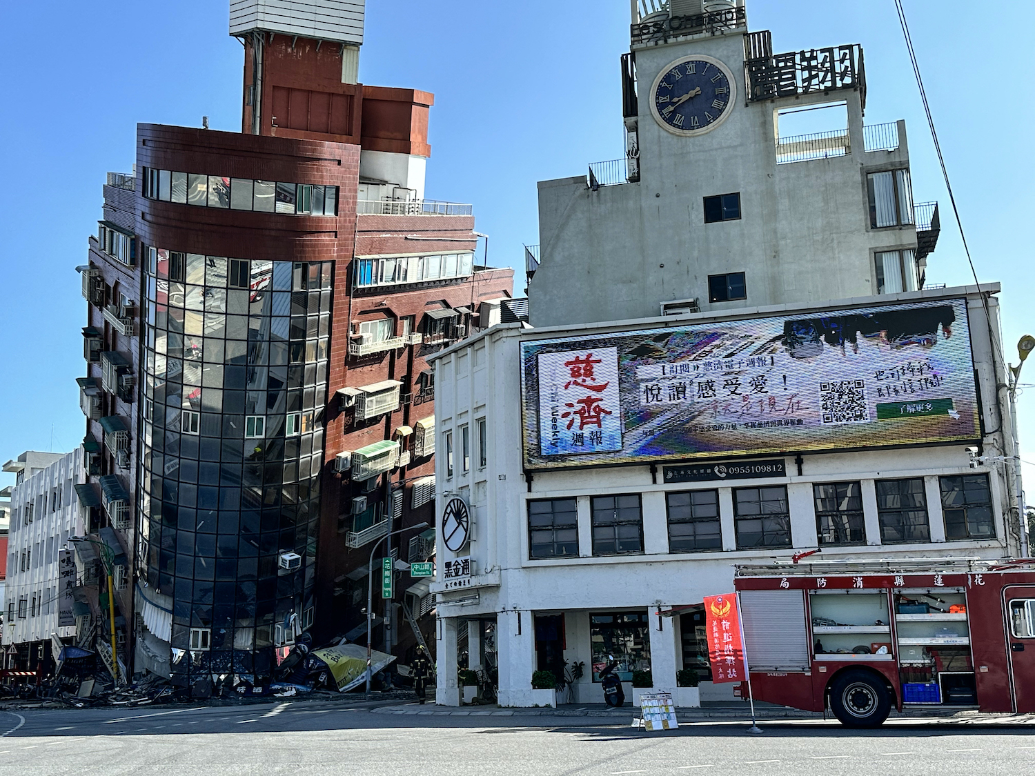 PHOTOS: A look at the impact of the 7.4 earthquake in Taiwan